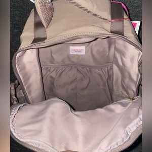 Isaac Mizrahi | Bags | Isaac Mizrahi Backpack With Stanley Pockets ...